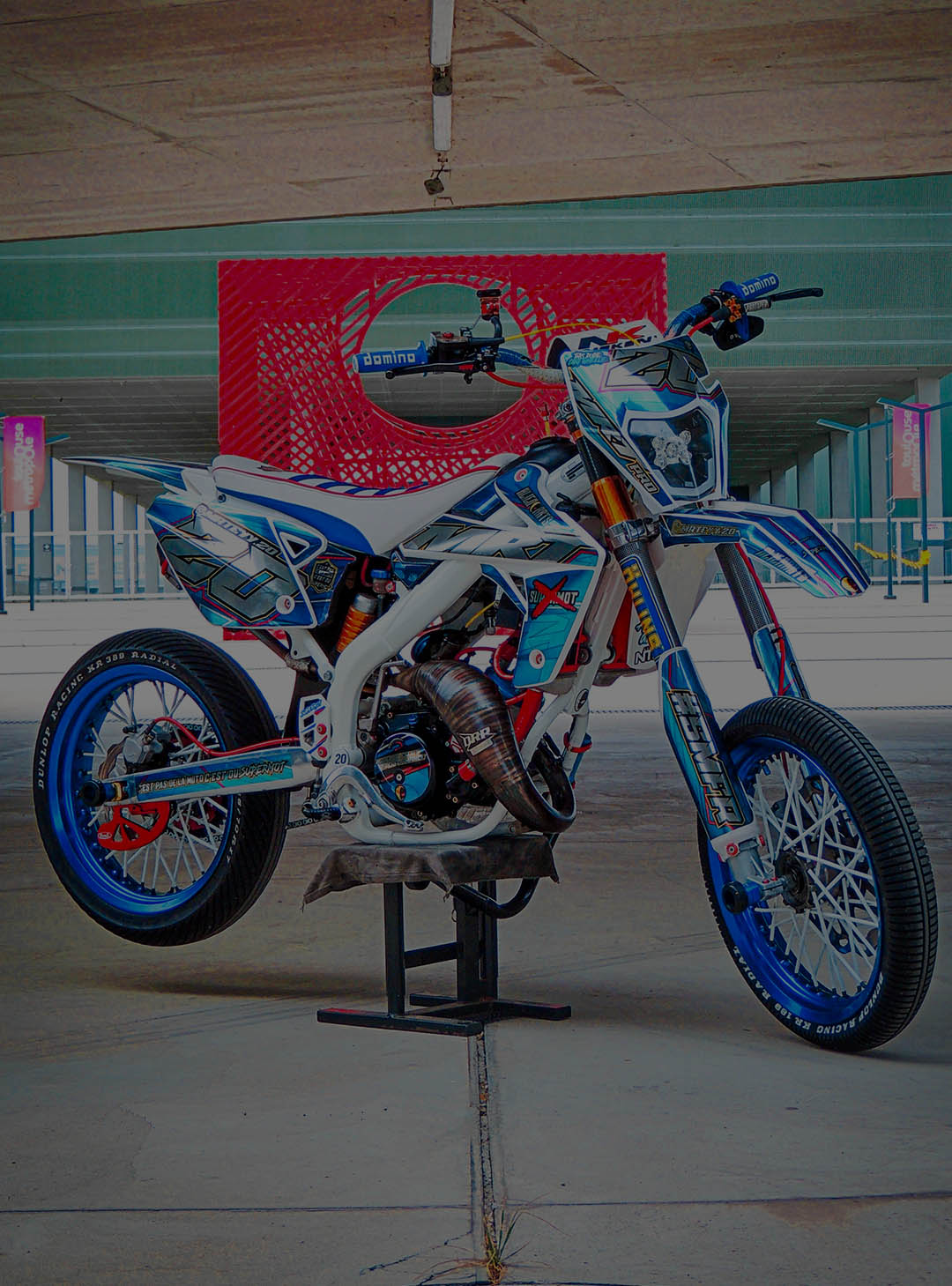 AlienArts - Votre Kit Déco Haut de Gamme Holographique en 3 minutes